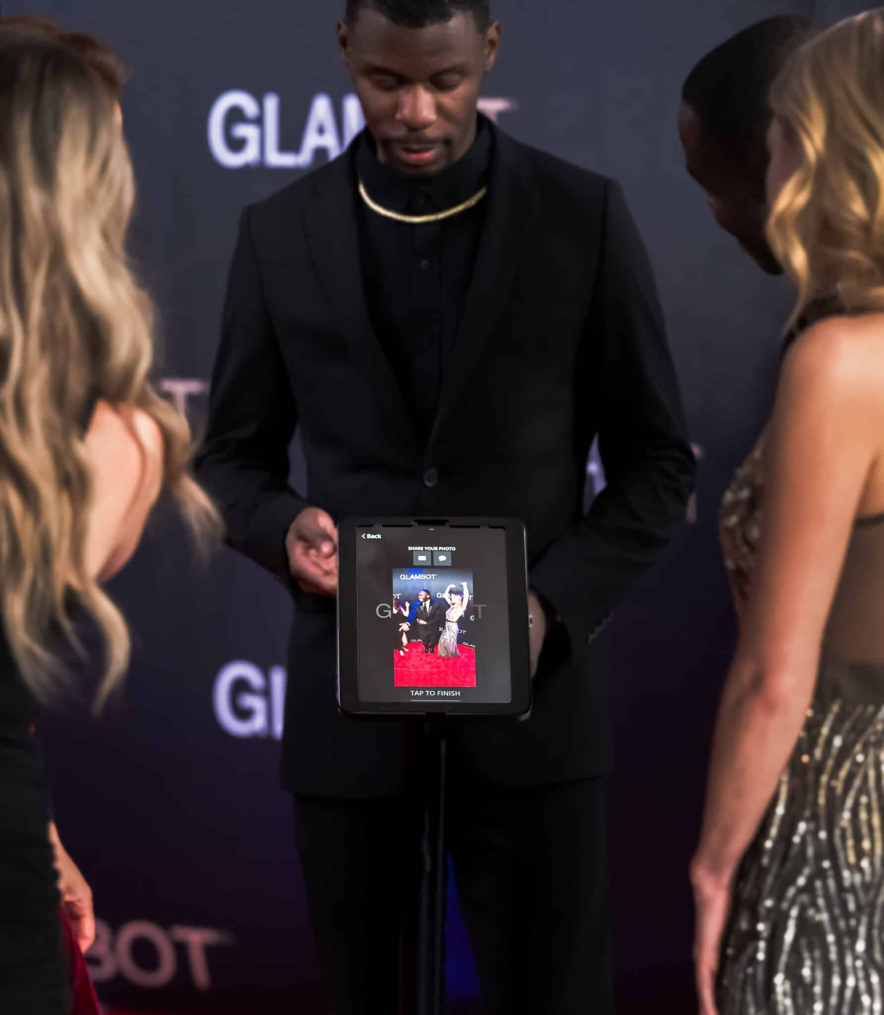 MOTUS GLAMBOT | MOTUS BOOTH